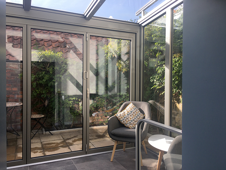 The Lounge Cafe | Navenby Antiques | Navenby Antiques Centre